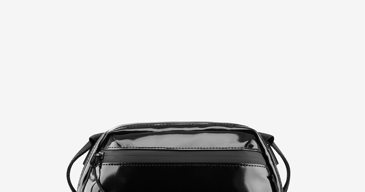 Tech Bag Medium in High-Gloss Black – WANDRD Store
